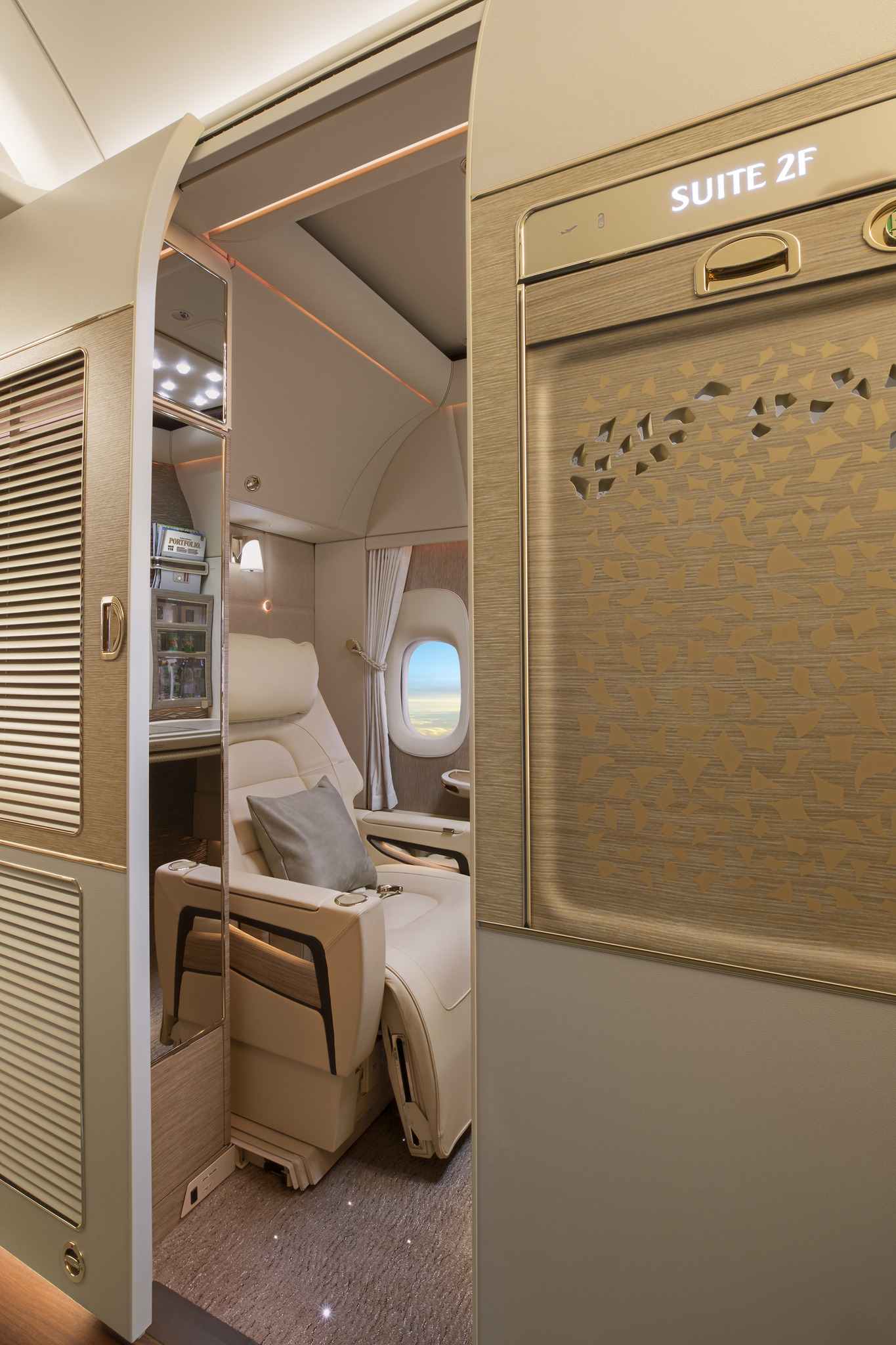 Emirates unveils brand new cabins for its Boeing 777 fleet Emirates unveils brand new cabins for its Boeing 777 fleet