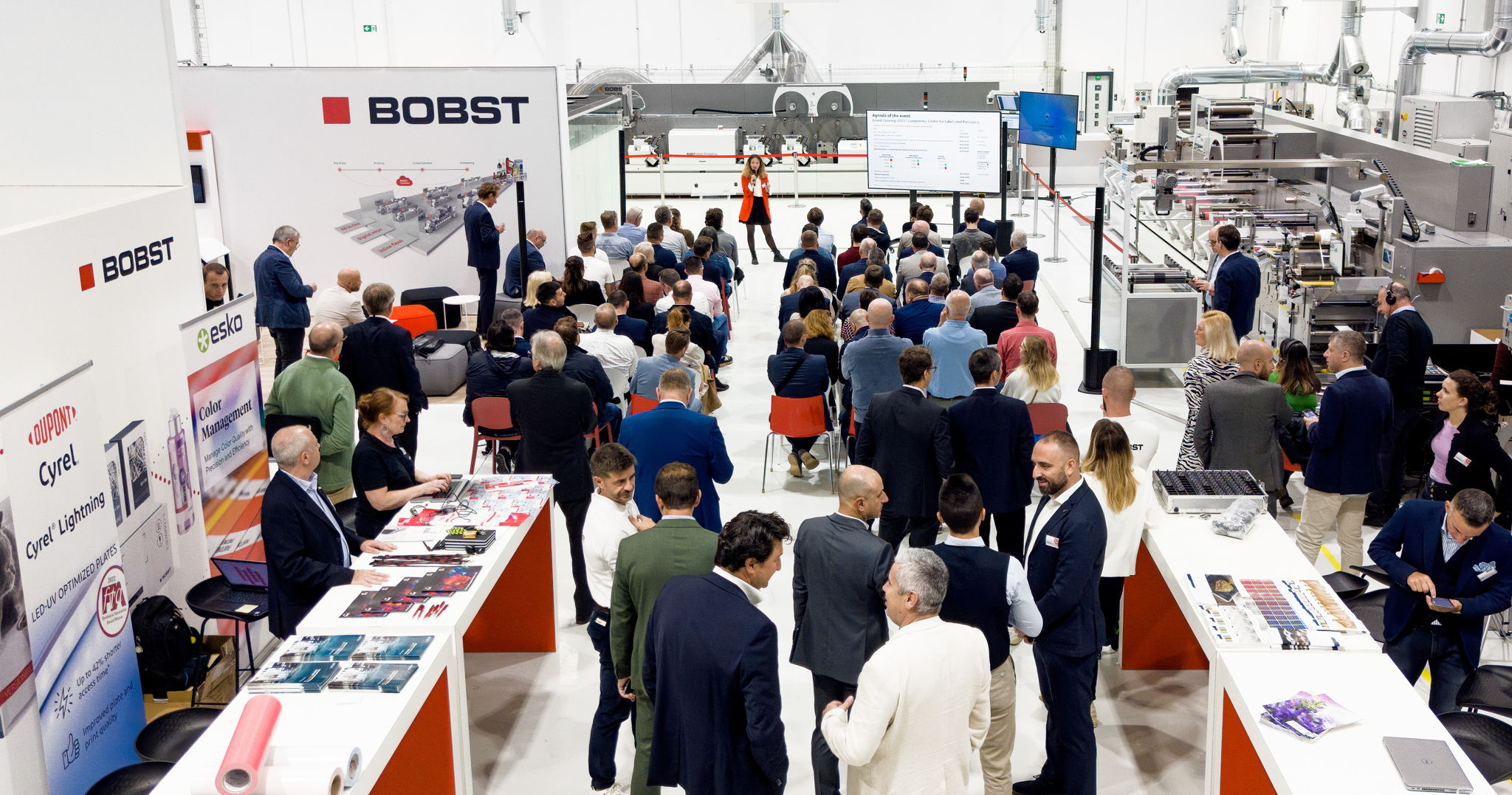 BOBST consolida la sua presenza globale con l’apertura di un nuovo Centro di Competenza per ...