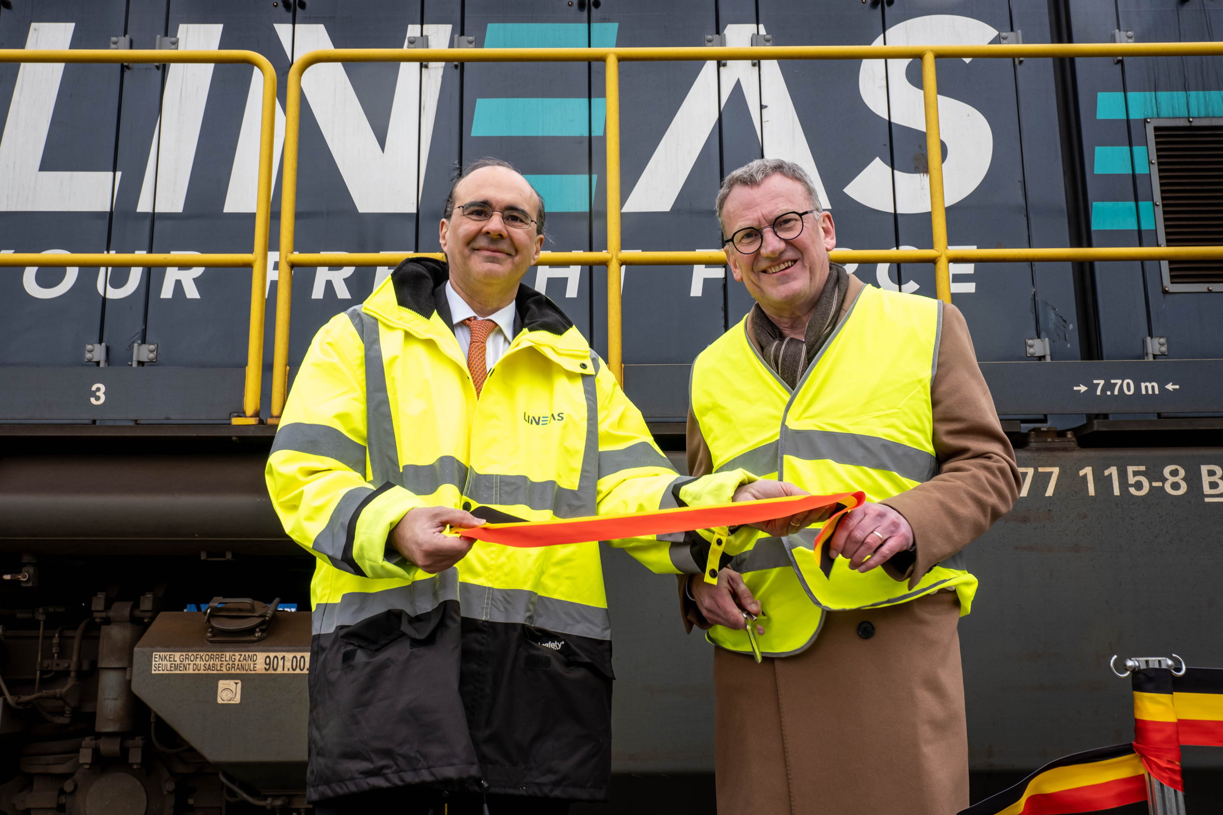 New rail link between Belgium and France: Lineas, DFDS and North Sea ...