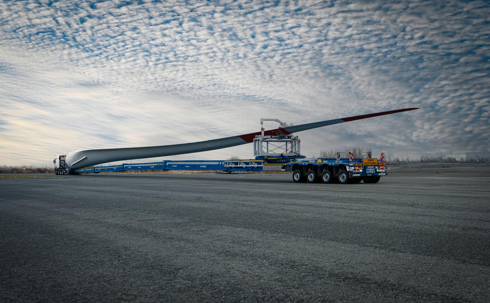 Nooteboom is stretching the limits of rotor blade transport