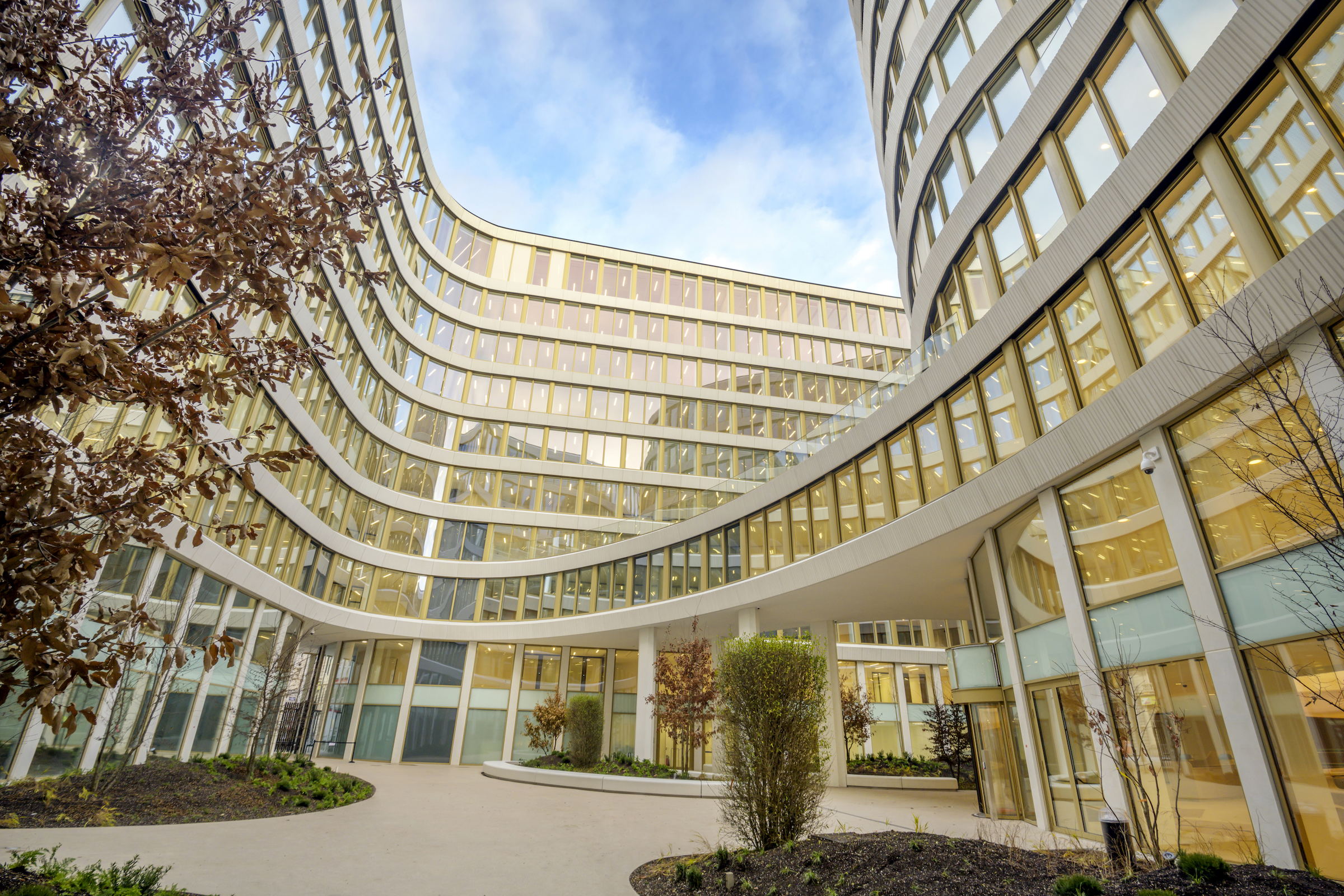 BNP Paribas Fortis verkoopt zijn belang in AG Insurance aan Ageas en ...
