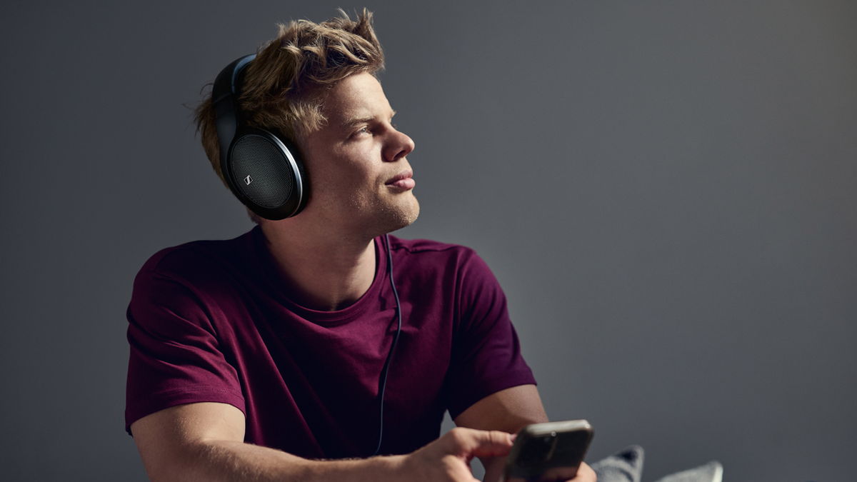 The new Sennheiser HD 550 headphones are here
