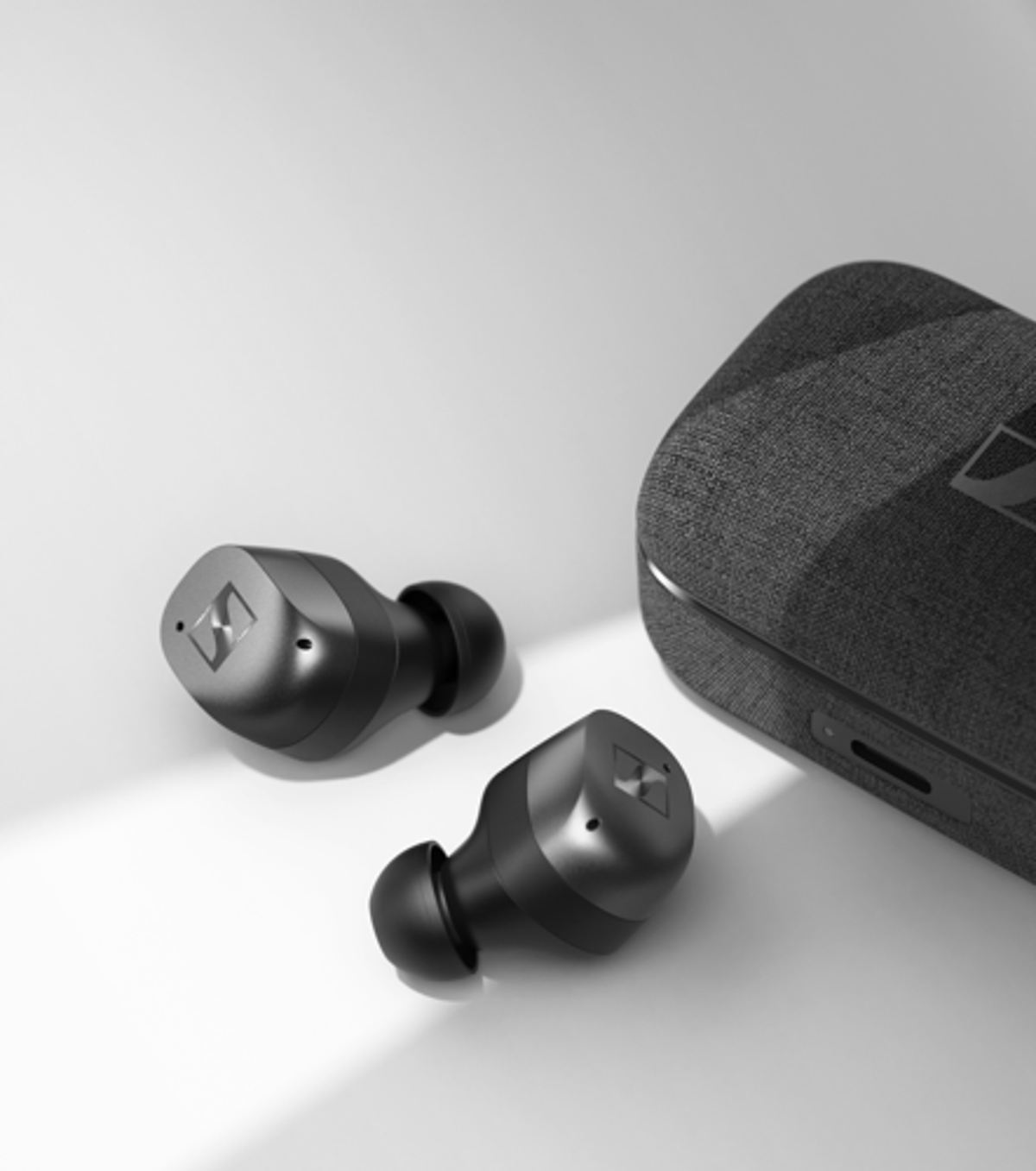 New Sennheiser MOMENTUM True Wireless 4