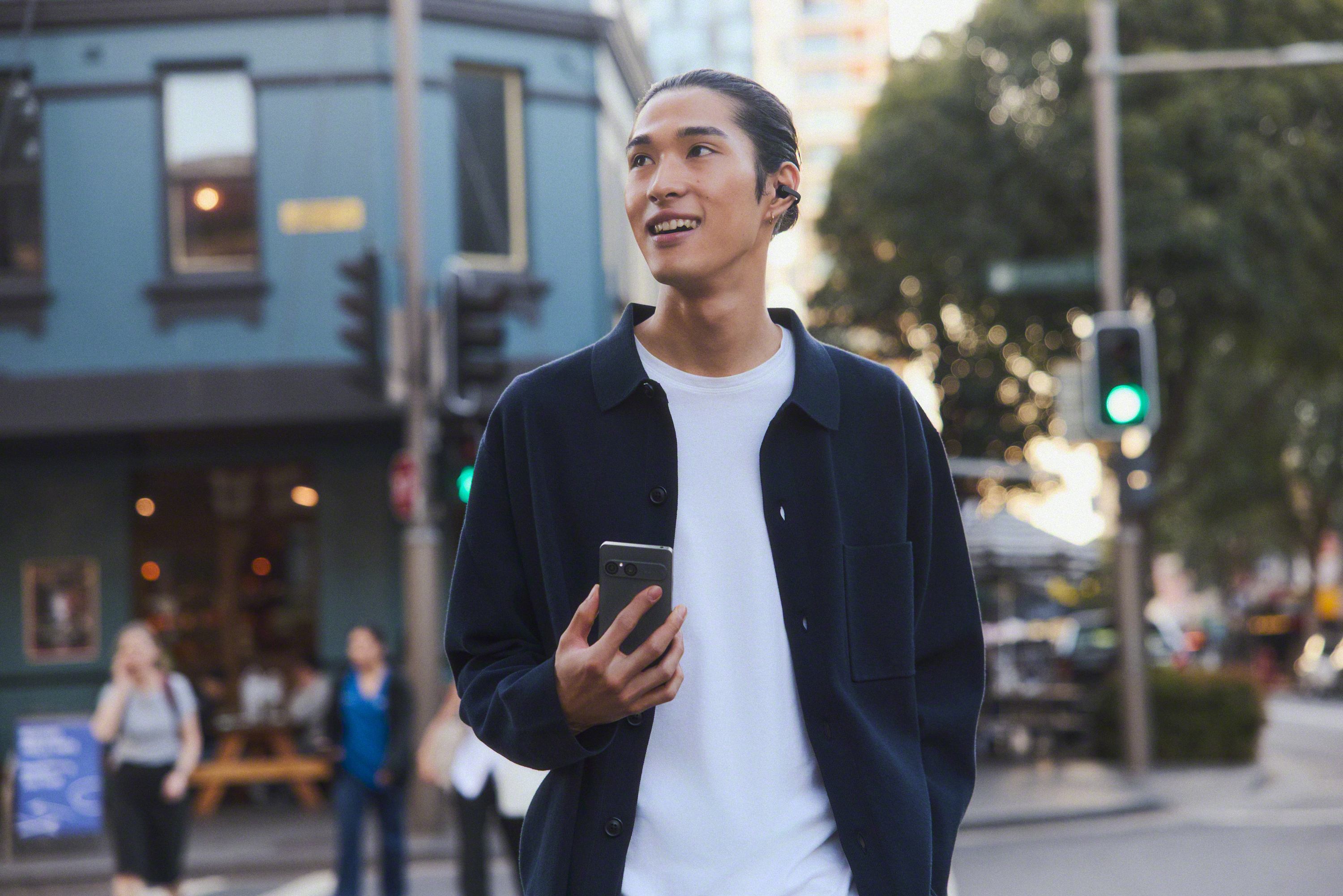 Sony présente les écouteurs oreilles libres LinkBuds Clip