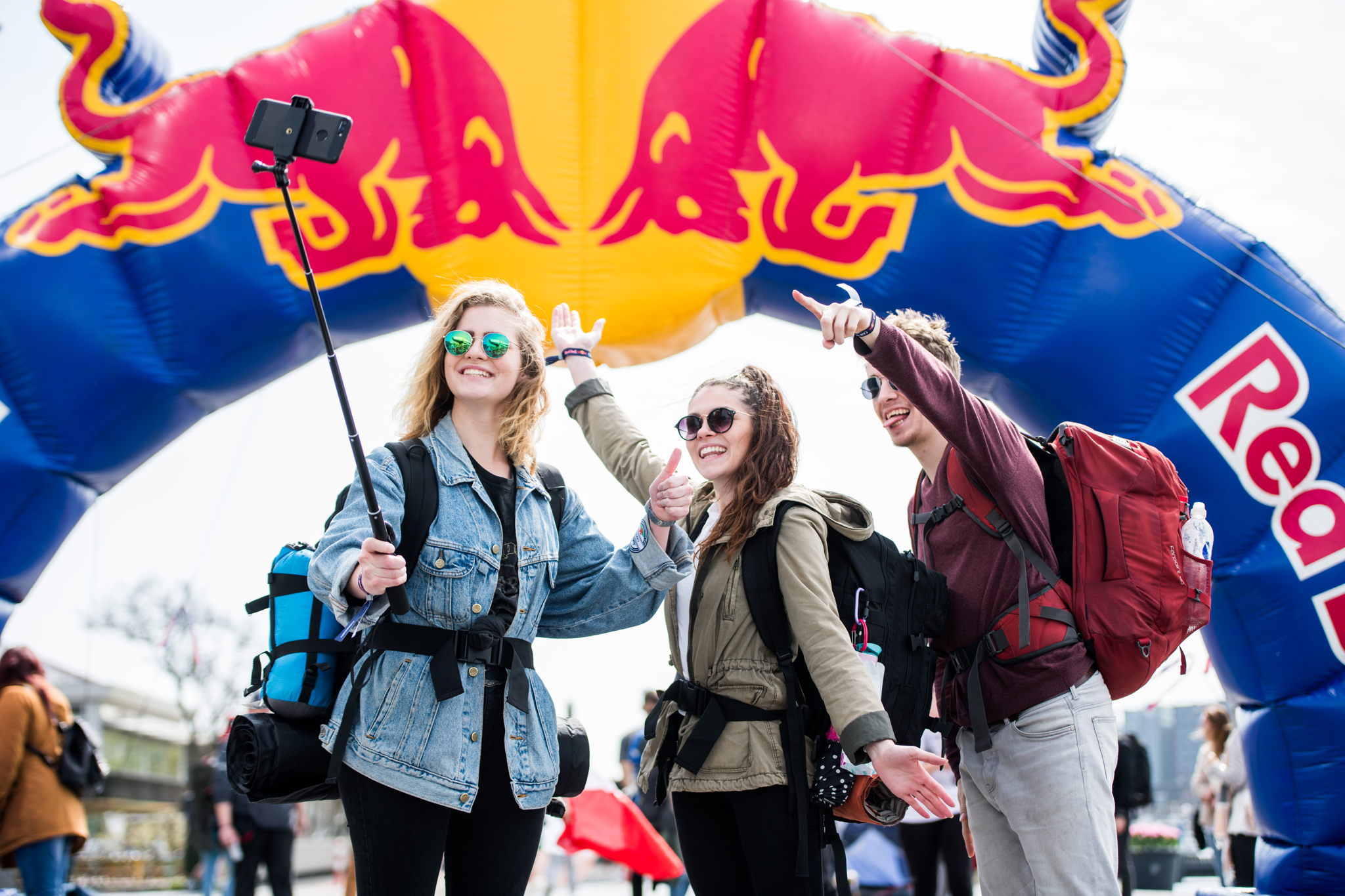 RED BULL ORGANISE UN VOYAGE DE TROC À TRAVERS L'EUROPE