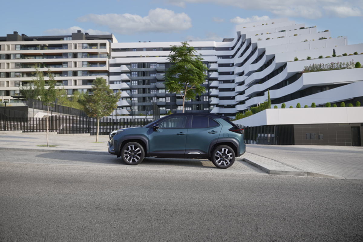Yaris Cross-gamma versterkt met verbeterde GR SPORT-uitvoering voor 2025