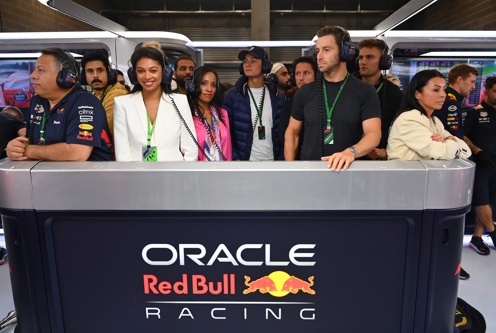 DES CÉLÉBRITÉS DANS LE PADDOCK D'ORACLE RED BULL RACING