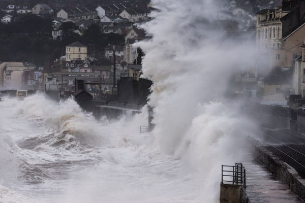 Red weather warnings issued with damaging winds forecast for Storm ...